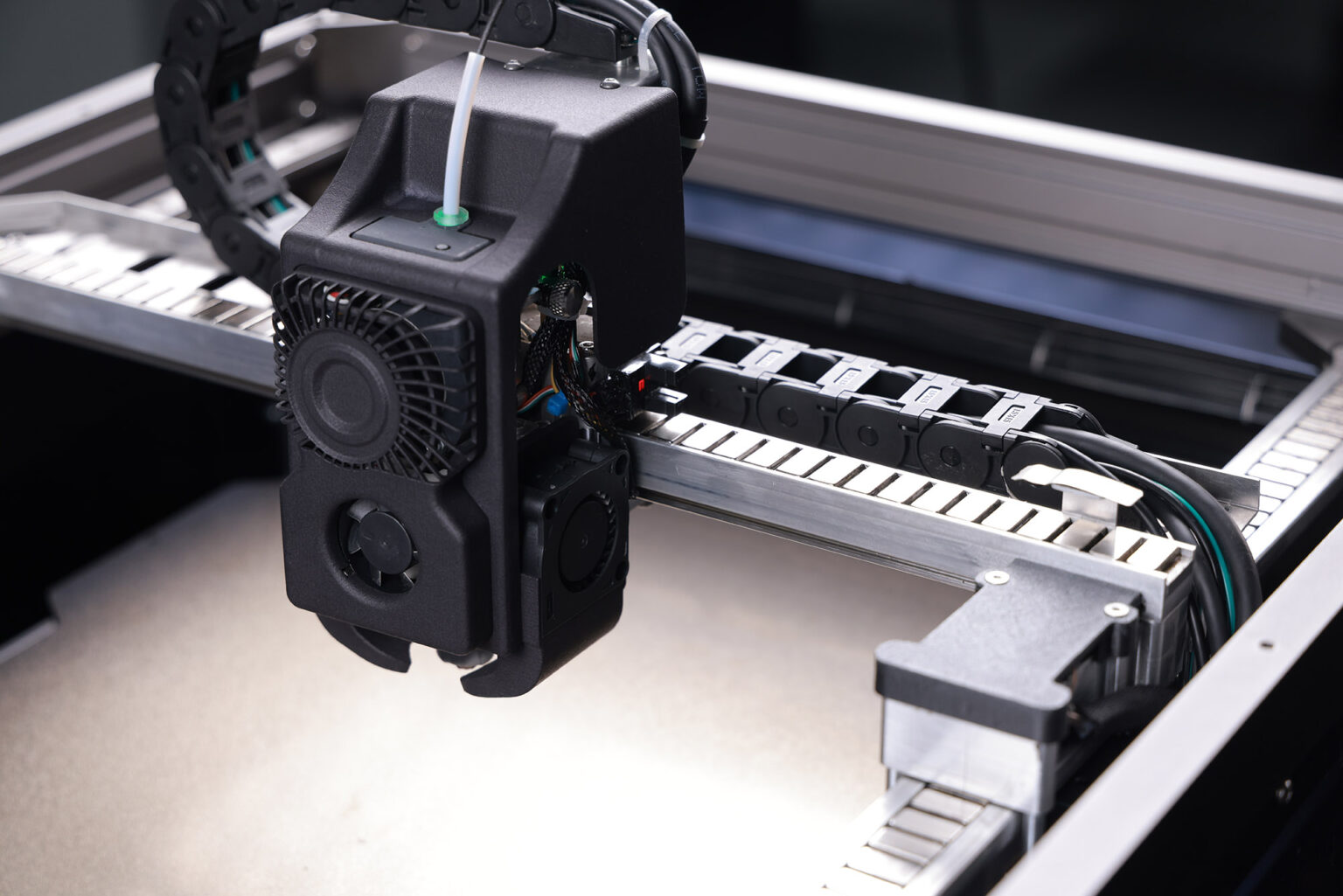 Peopoly Launches Magnet-Driven FFF 3D Printer | Plastics Engineering