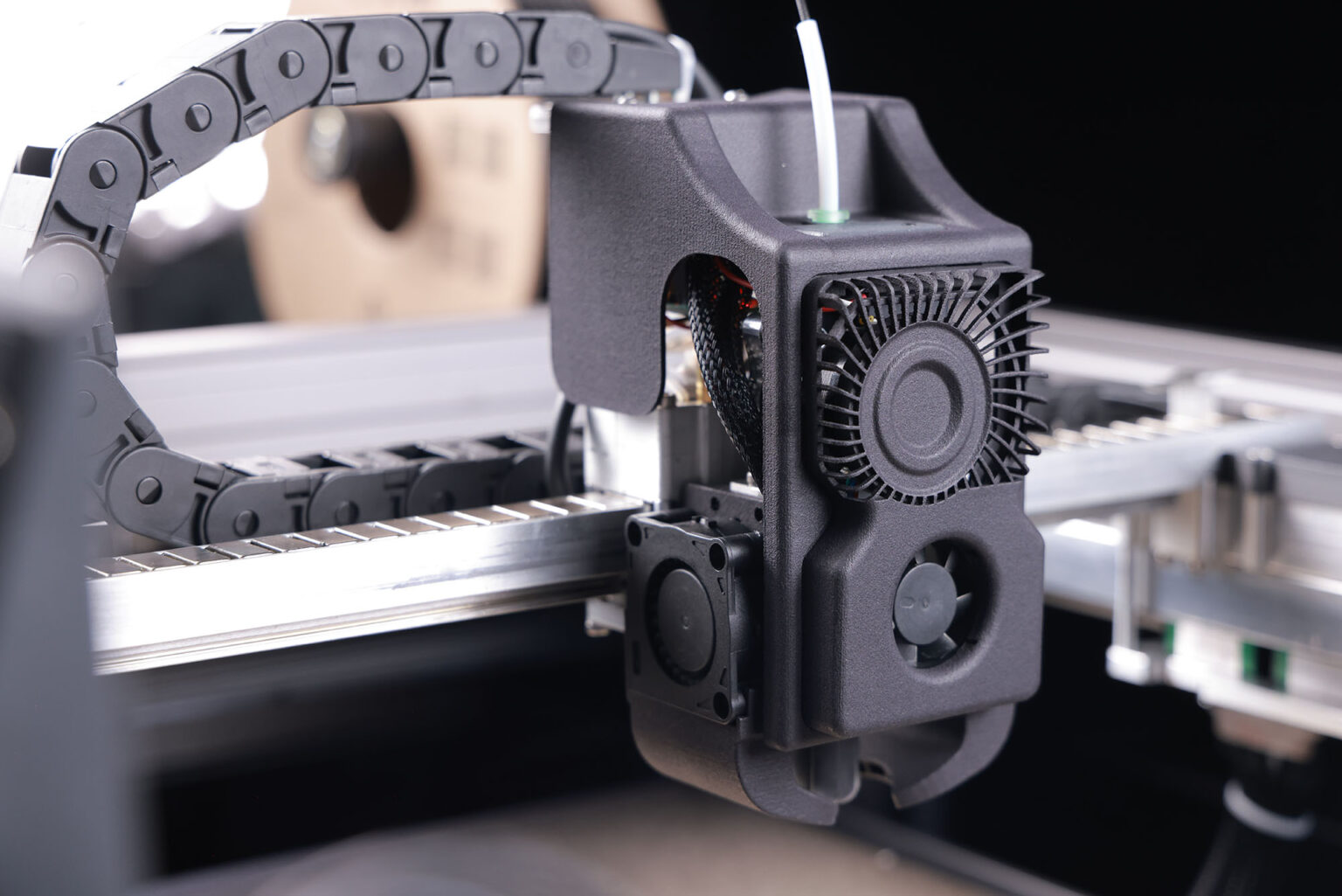 Peopoly Launches Magnet-Driven FFF 3D Printer | Plastics Engineering
