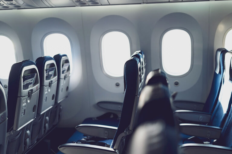 Inside the Technology of Aircraft Windows | Plastics Engineering