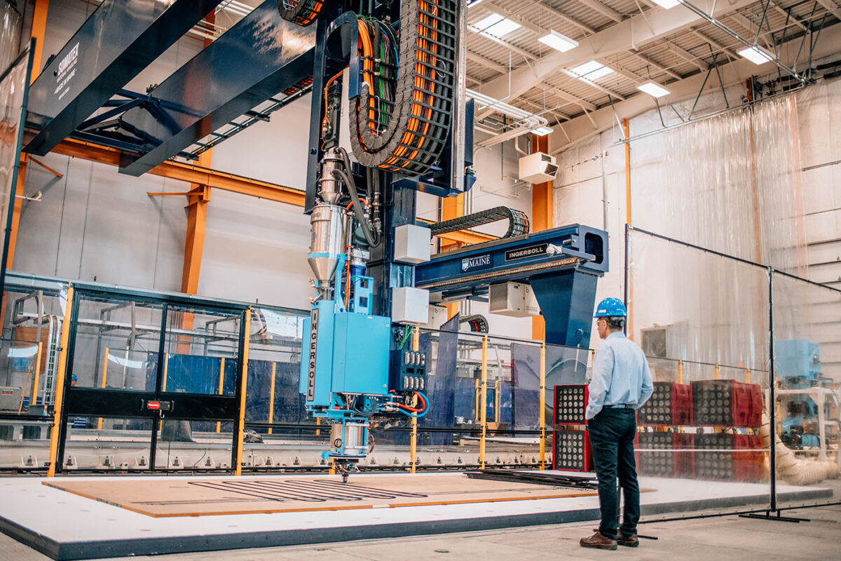 World’s Biggest 3D Printer at The University of Maine | Plastics ...