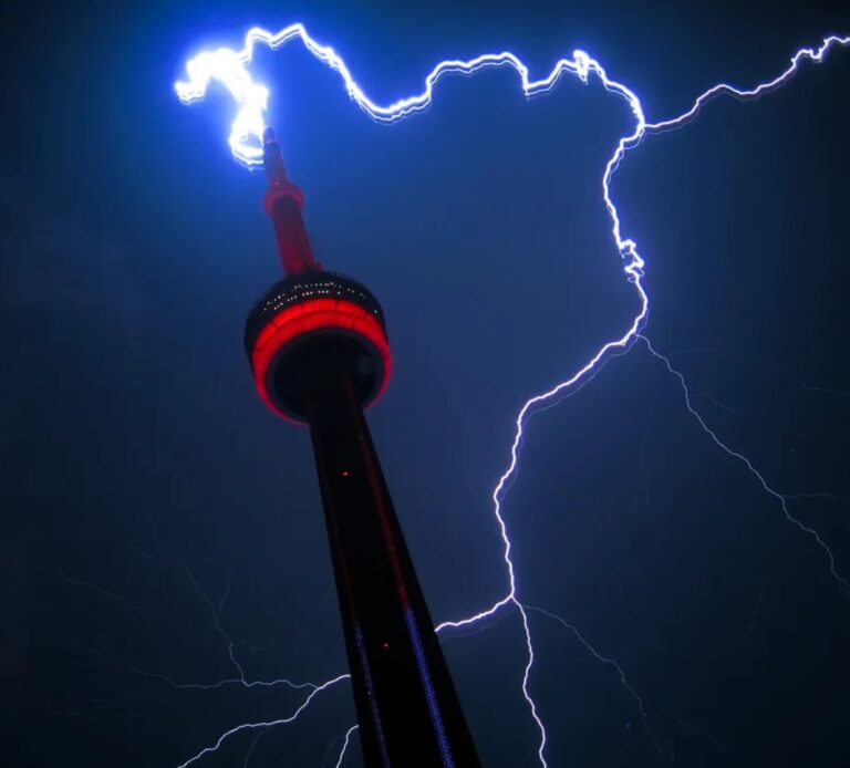 From Insulator to Conductor - Modifying Electrical Properties in ...